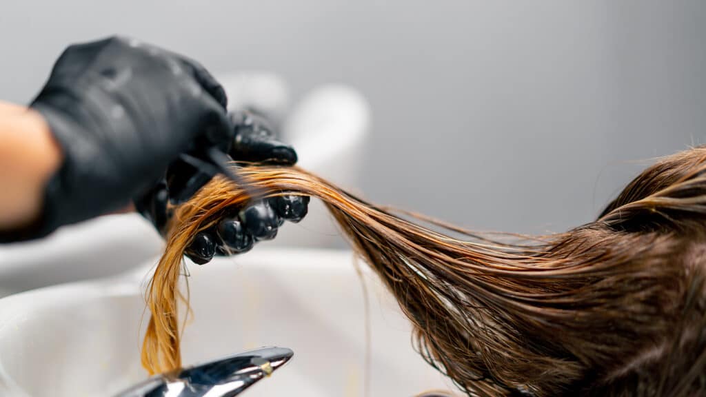The Science Behind Hair Coloring: What Happens During the Process ...